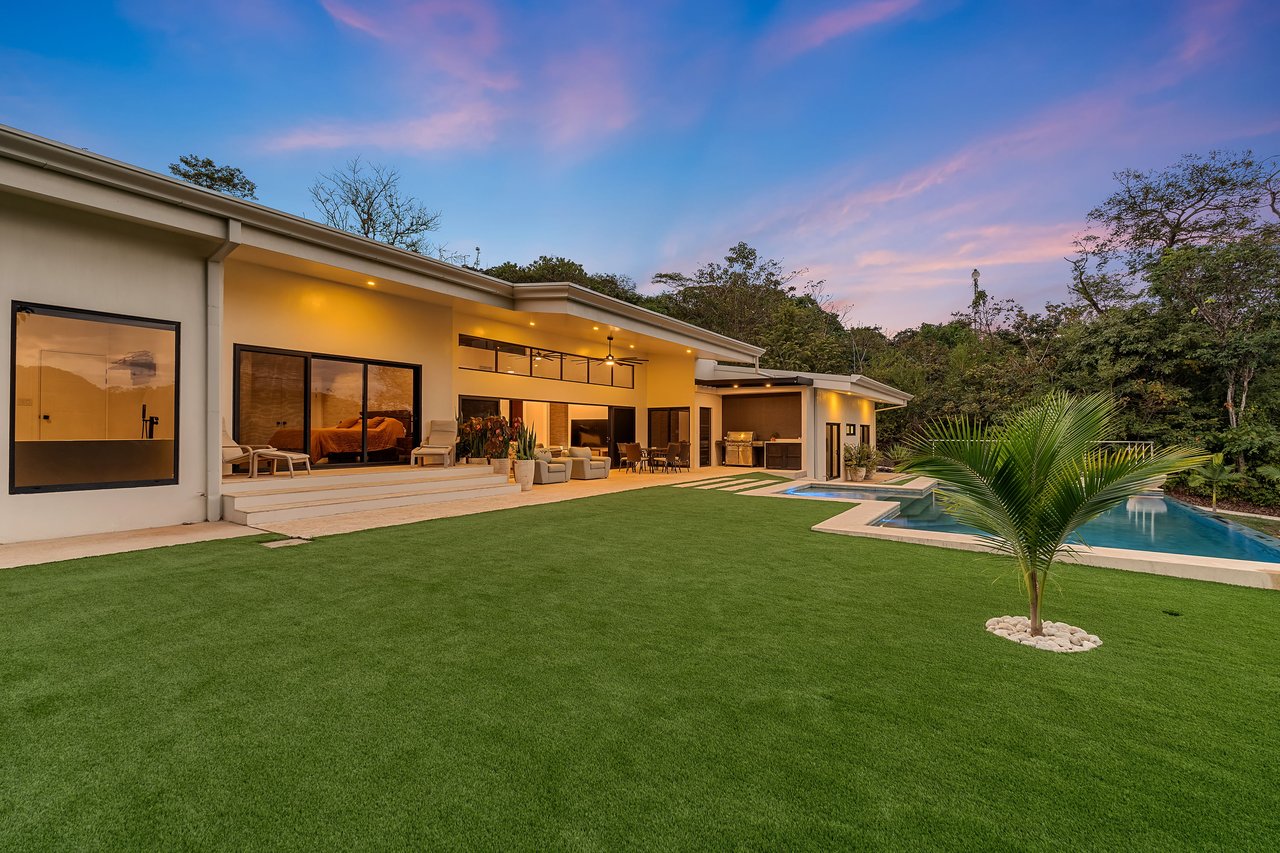 Casa Rico Playa Grande Luxury Mountain Retreat| Costa Rica Real Estate CR
